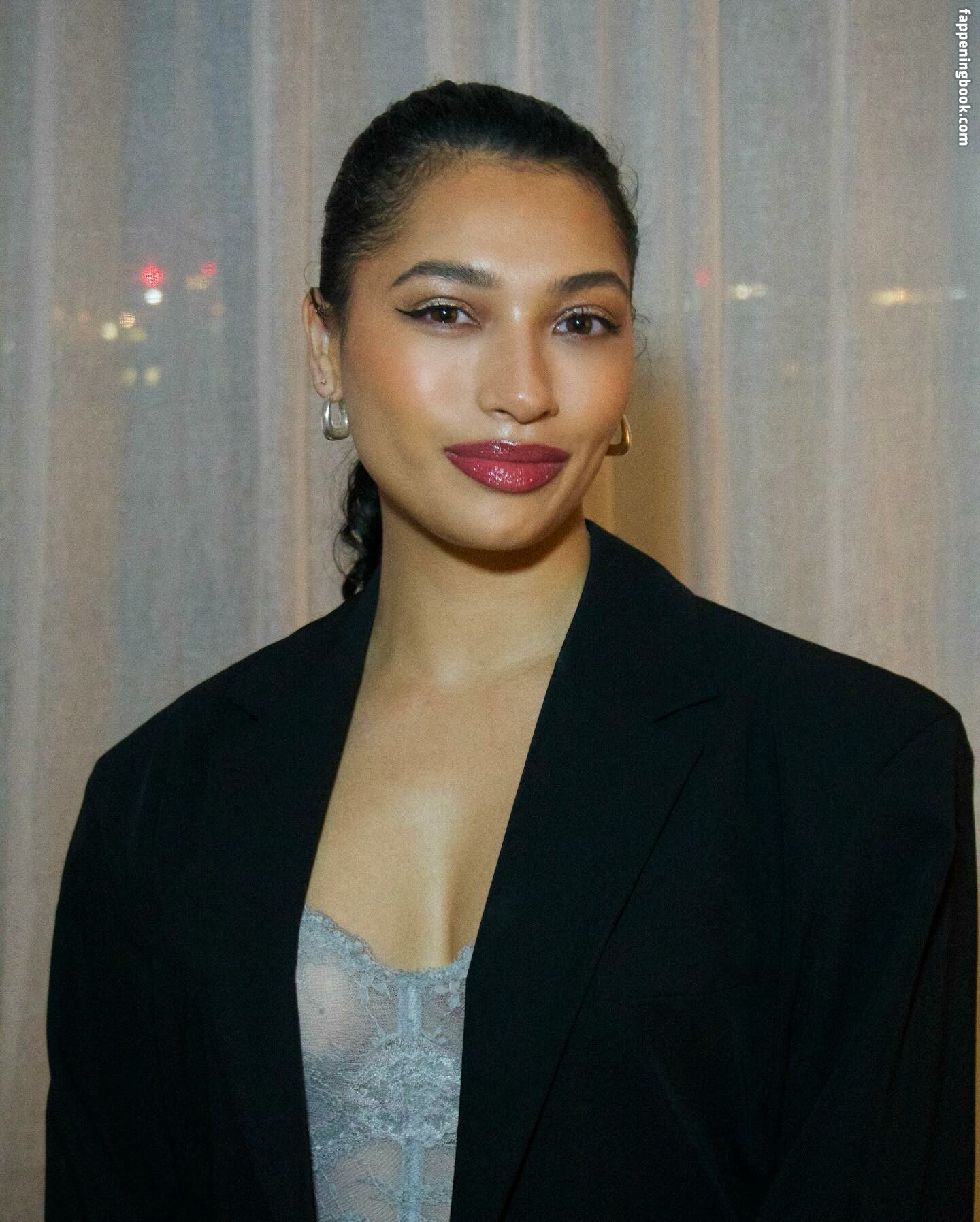 Vanessa White Nude, OnlyFans Leaks, Fappening - FappeningBook